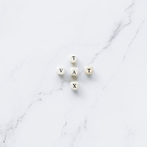 When does my business need to become VAT registered? - Helpbox